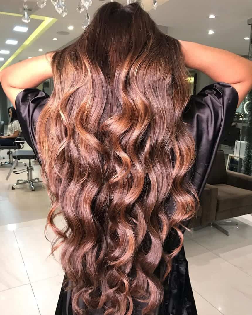 Tendência 2024: cor de cabelo chocolate mel, marrom chocolate e frio ...